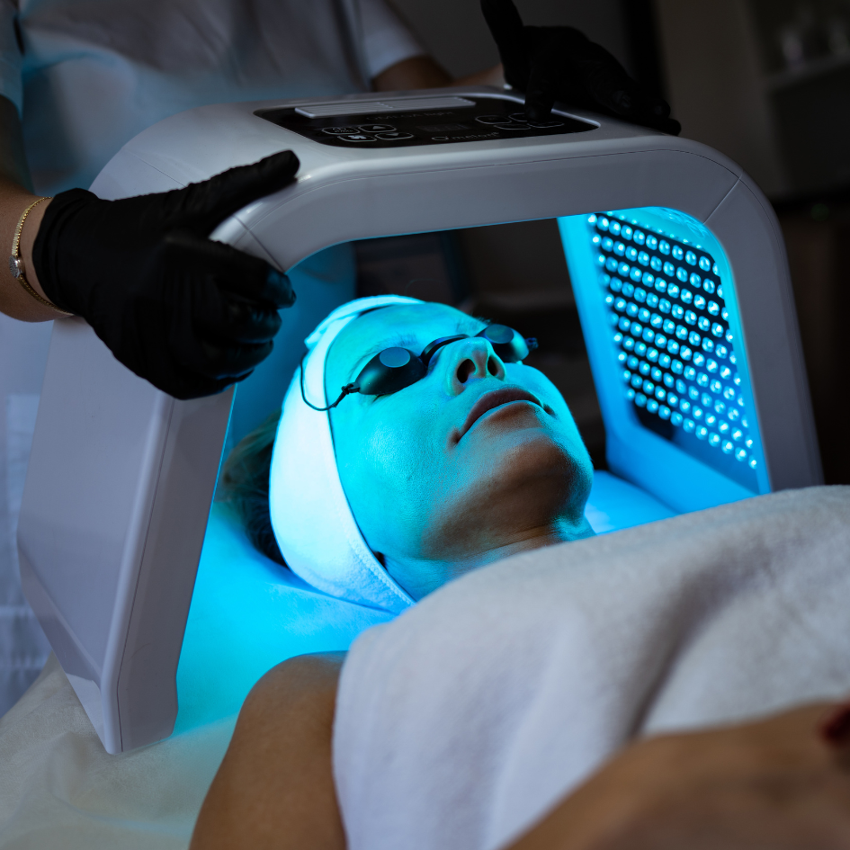 Artisan LED Facial – Artisan Aesthetics